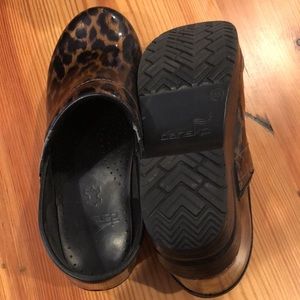 Dansko | Shoes | Womens Leopard Dansko Clogs Size 38 | Poshmark